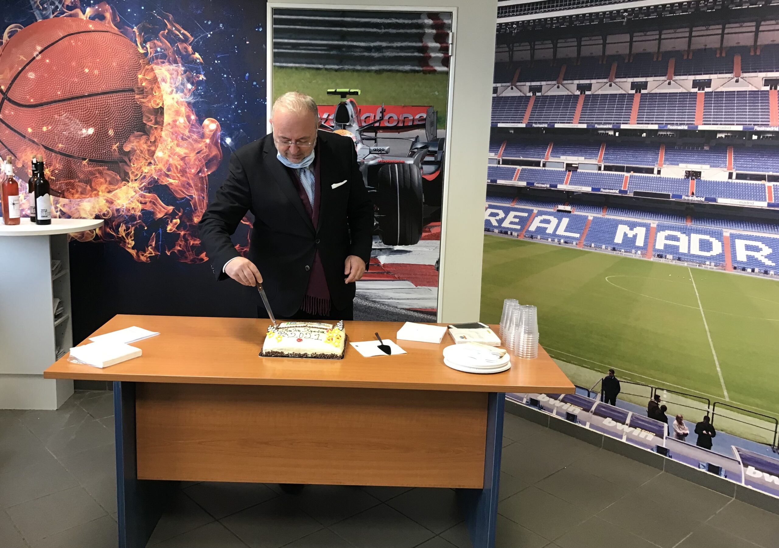 Ο ΟΜΙΛΟΣ ΕΥΡΩΕΡΓΑΣΙΑΚΗ Α.Ε. ΕΚΟΨΕ ΤΗΝ ΠΡΩΤΟΧΡΟΝΙΑΤΙΚΗ ΠΙΤΑ ΤΟΥ ...